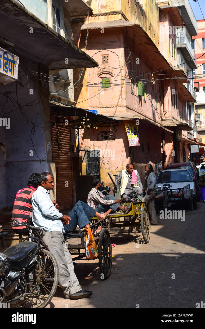 Indian Gentlemen hanging out, Jaipur, Rajasthan, India Stock Photo - Alamy