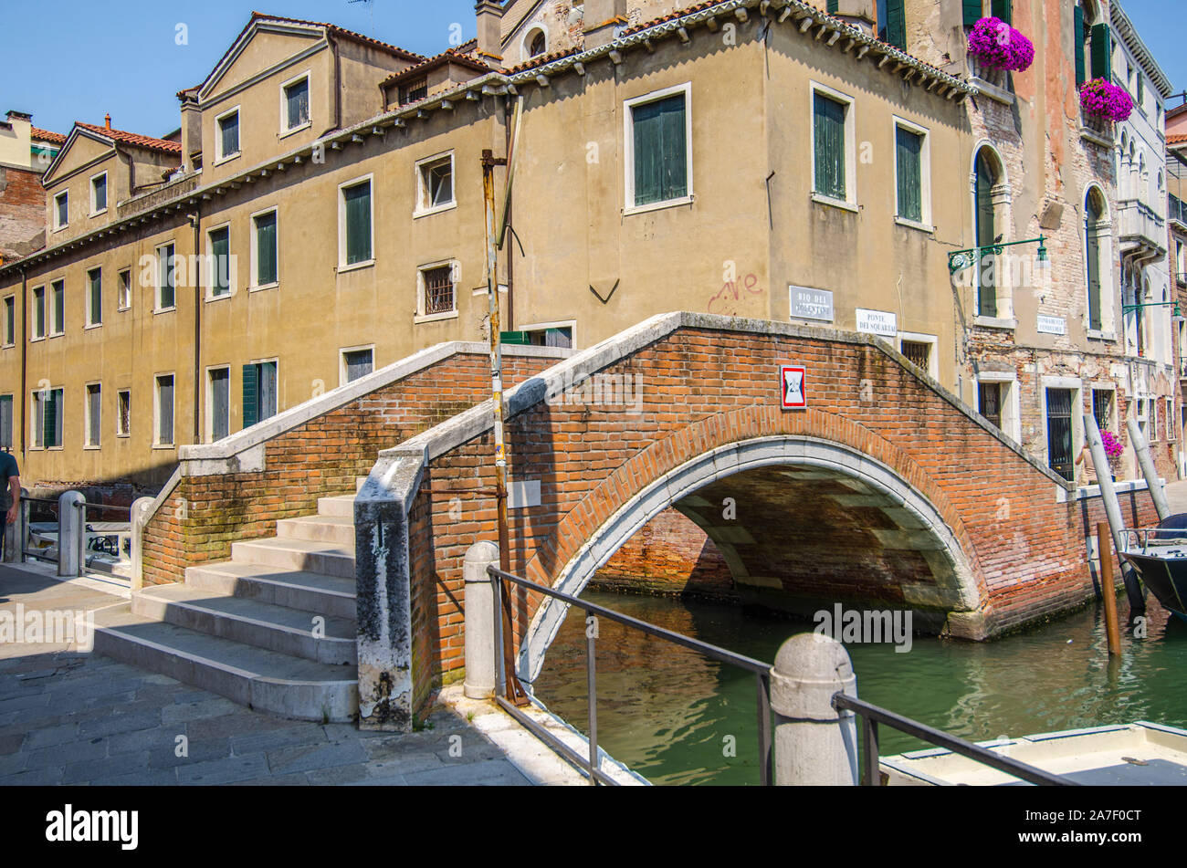 Bridge in Island Venice Italy – I ponti dell’isola di Venezia Stock ...