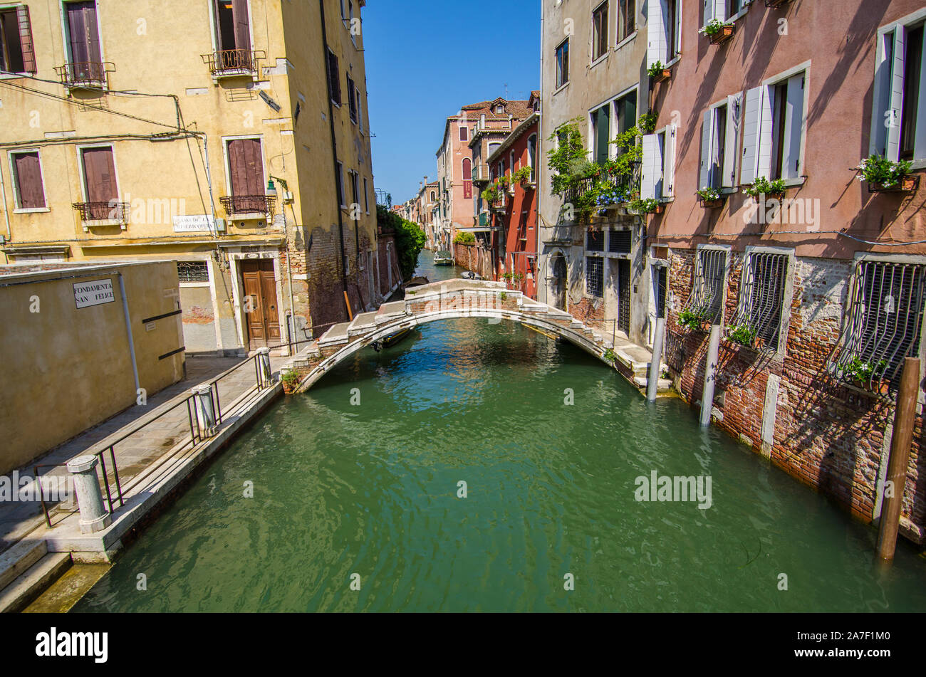 Bridge in Island Venice Italy – I ponti dell’isola di Venezia Stock ...