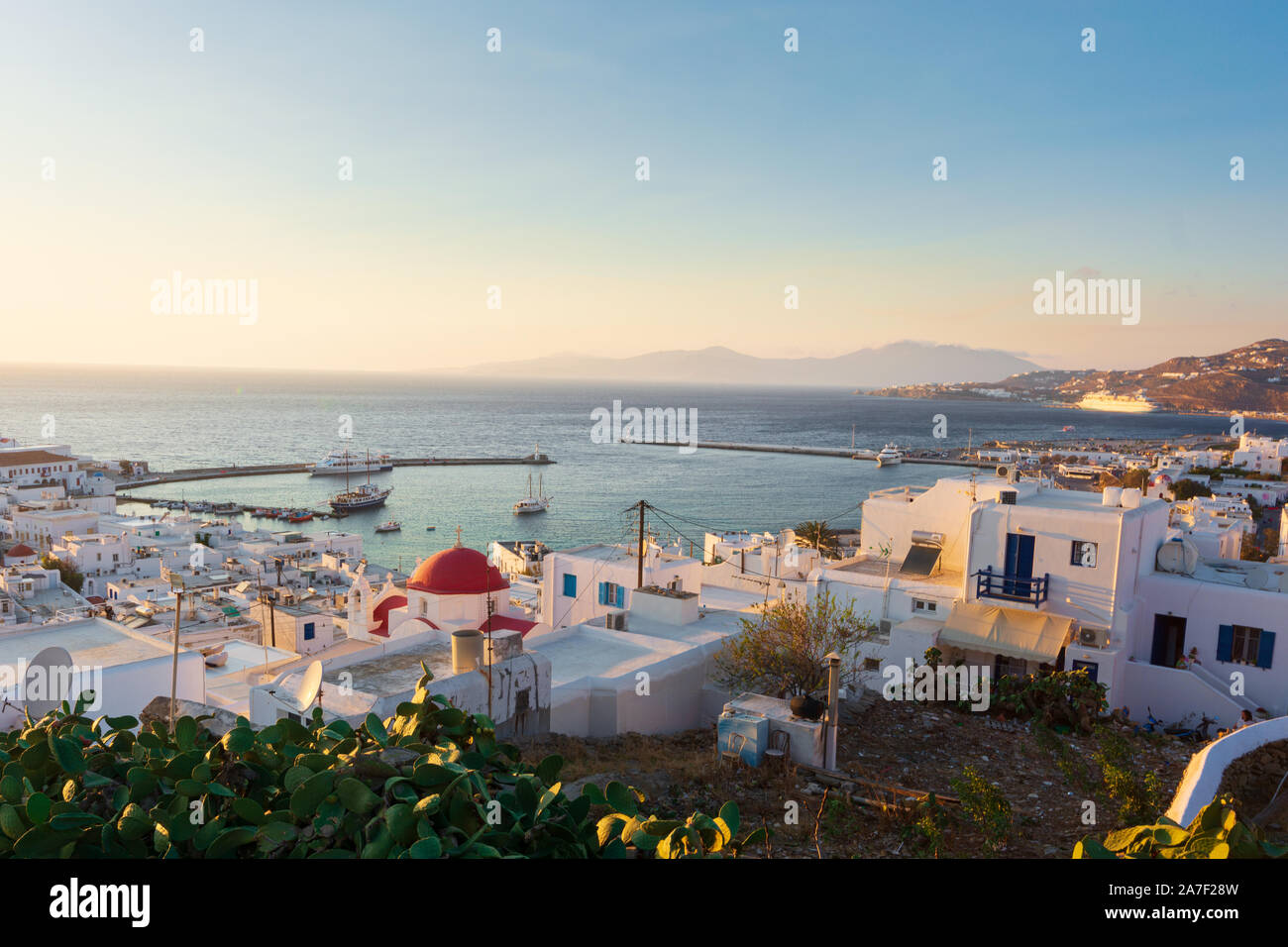 Mykonos greece hi-res stock photography and images - Alamy