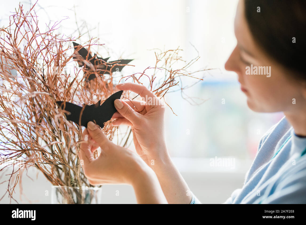 Indian hanging decorations hi-res stock photography and images - Alamy