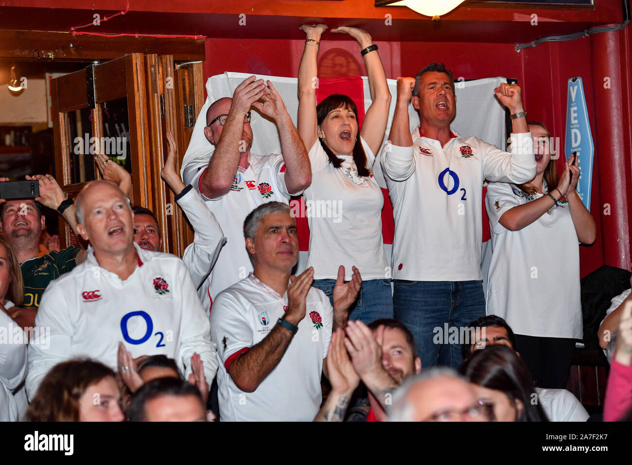 Screening rugby world cup final merchants inn hi-res stock photography ...