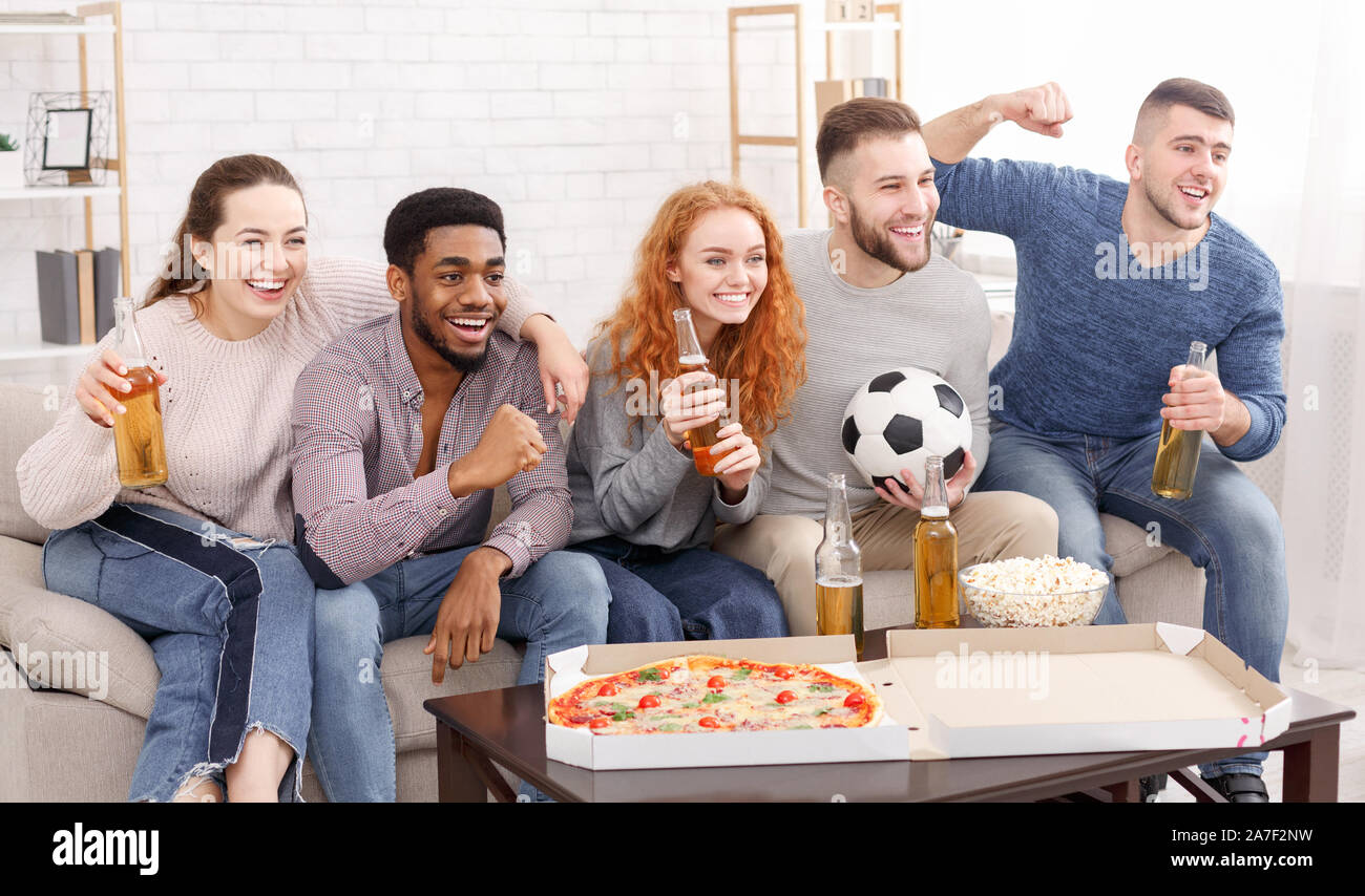 Football fans cheering sport league and drinking beer Stock Photo - Alamy