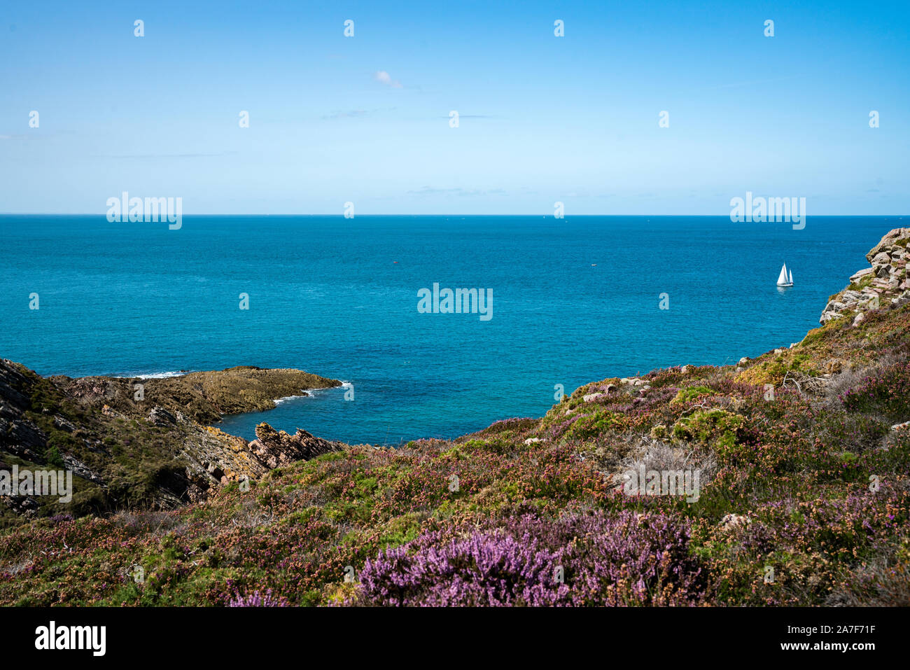 Plage naturiste de bretagne hi-res stock photography and images - Alamy