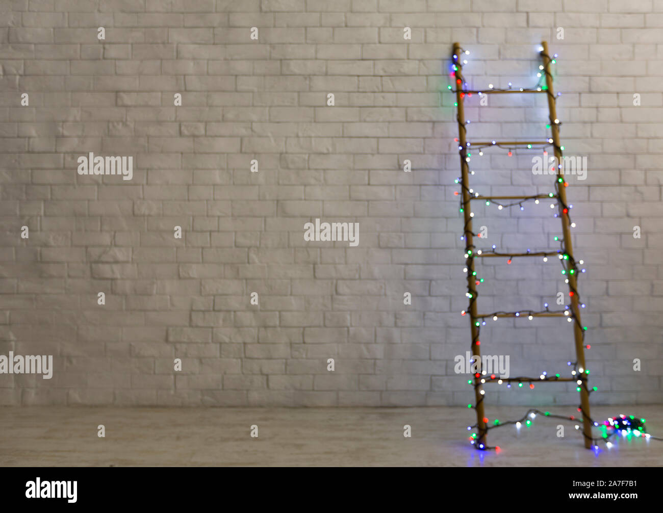 Beautiful wall lights hi-res stock photography and images - Alamy