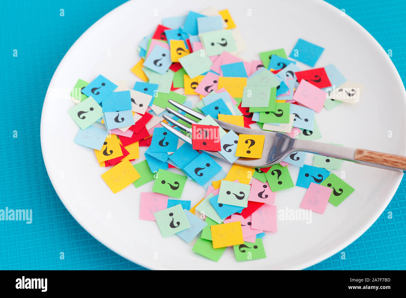 Plate with question mark hi-res stock photography and images - Alamy