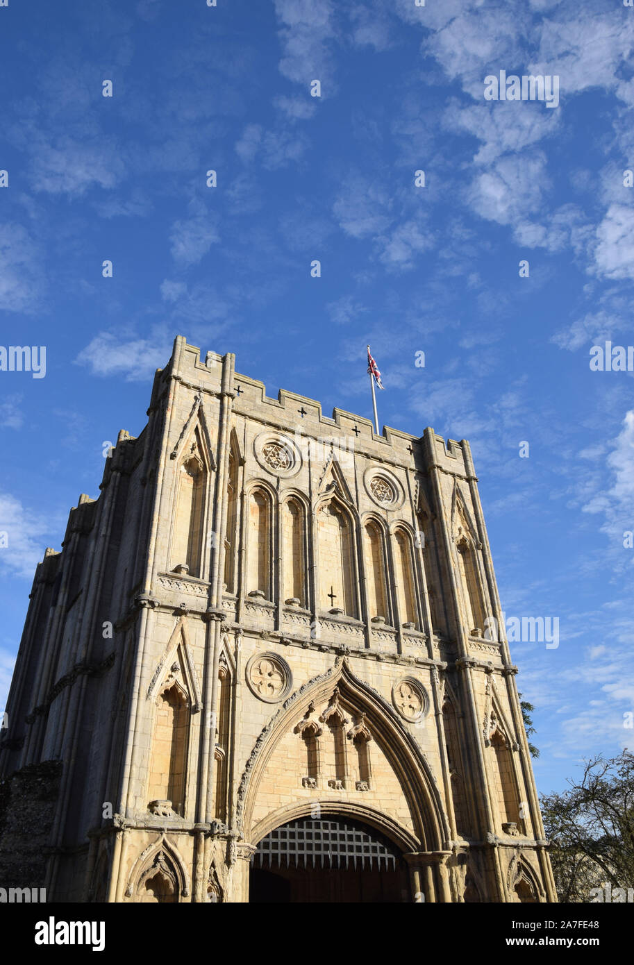 Abbey Gate, Norman Tower, entrance to Abbey Gardens, Bury St Edmunds ...