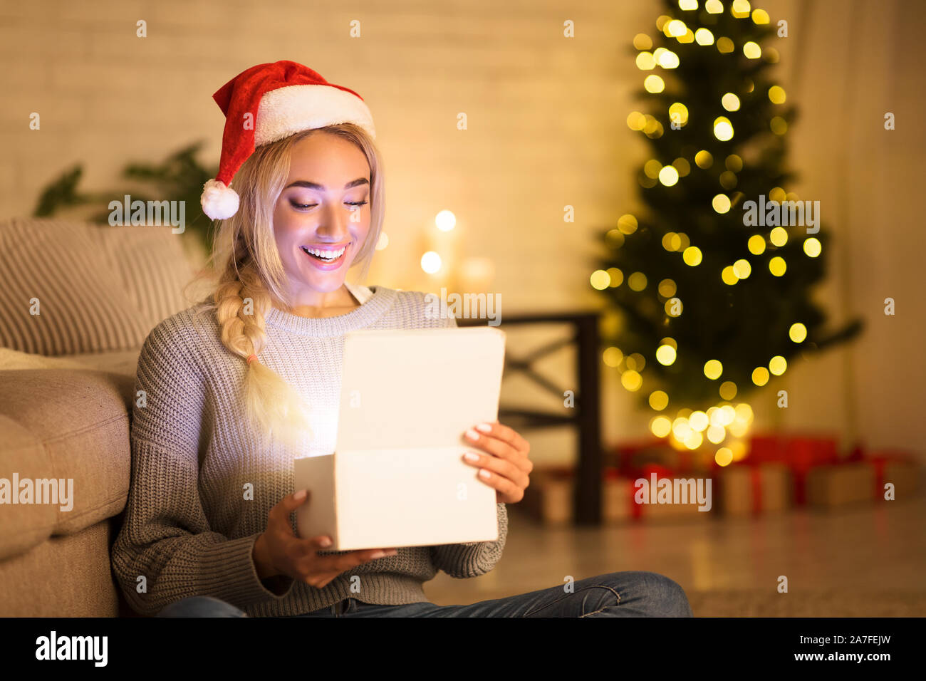 Inside magic hi-res stock photography and images - Alamy