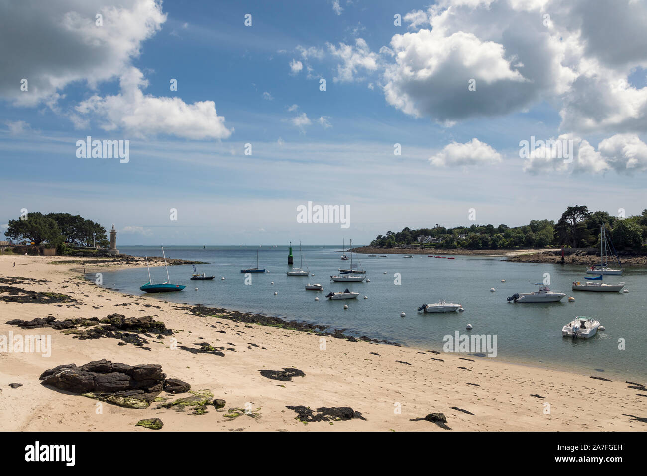 Travel benodet france hi-res stock photography and images - Alamy