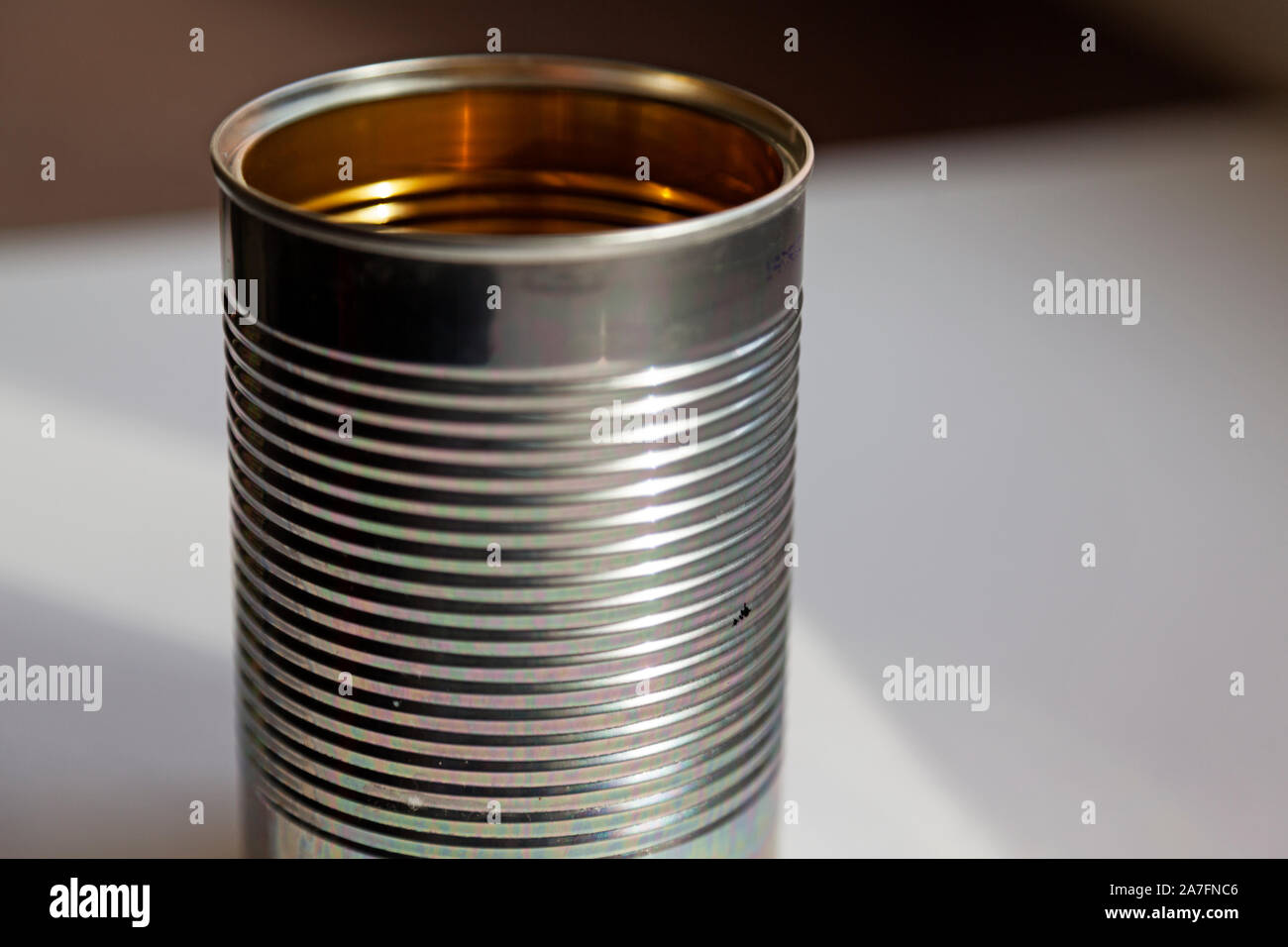Empty food can from above hi-res stock photography and images - Alamy