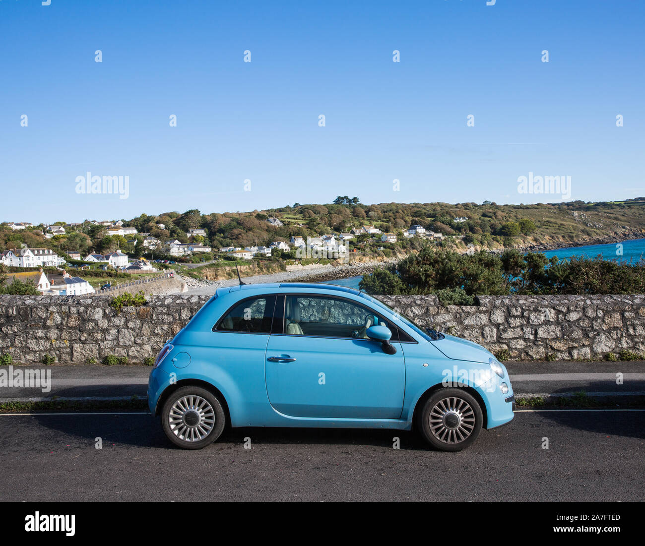 Car side profile hi-res stock photography and images - Alamy
