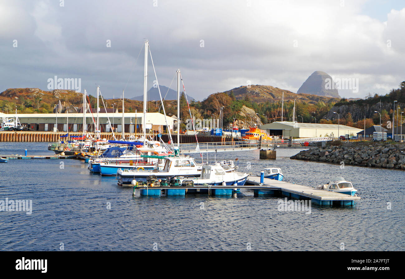 Loch inver hi-res stock photography and images - Alamy