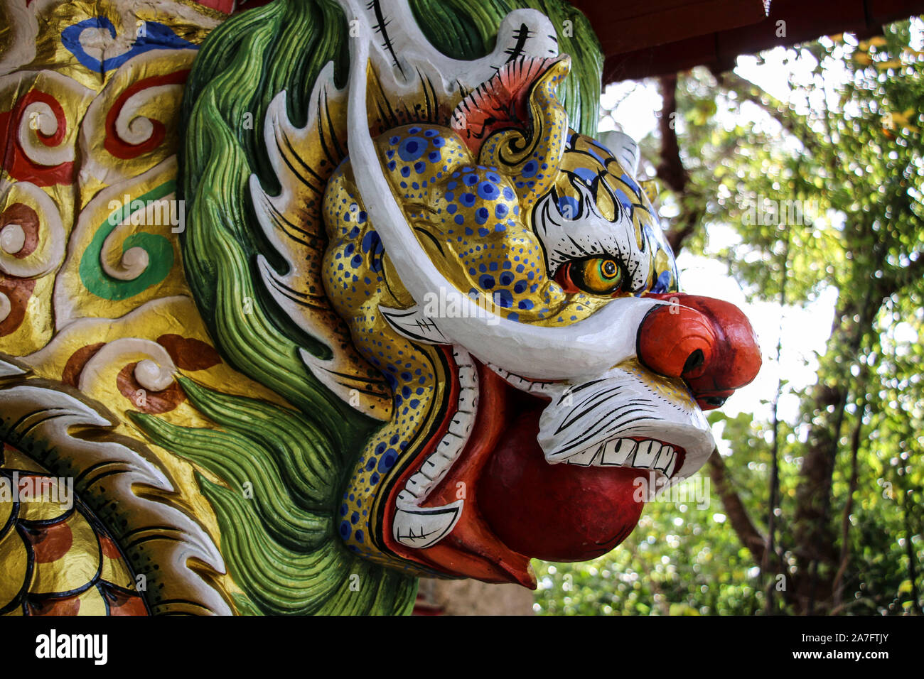 Dragon head mountain hi-res stock photography and images - Alamy