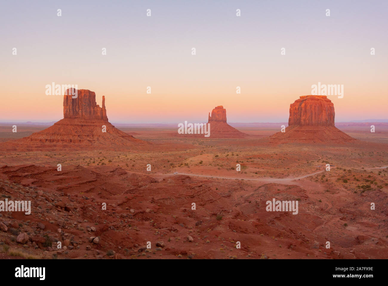 West Mitten Butte, East Mitten Butte and Merrick Butte in Monument ...