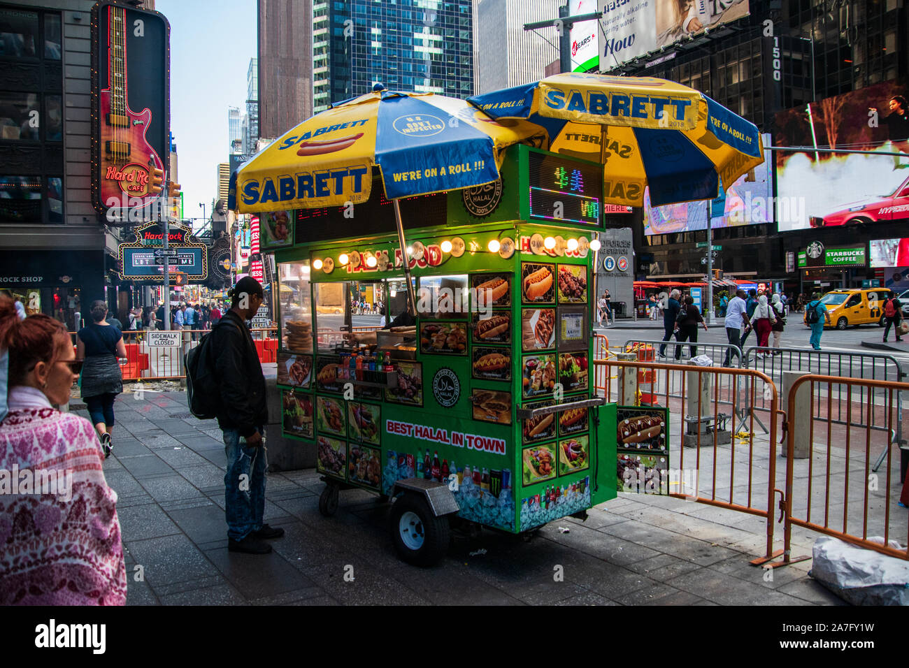 Halal Hotdog Stand High Resolution Stock Photography and Images - Alamy