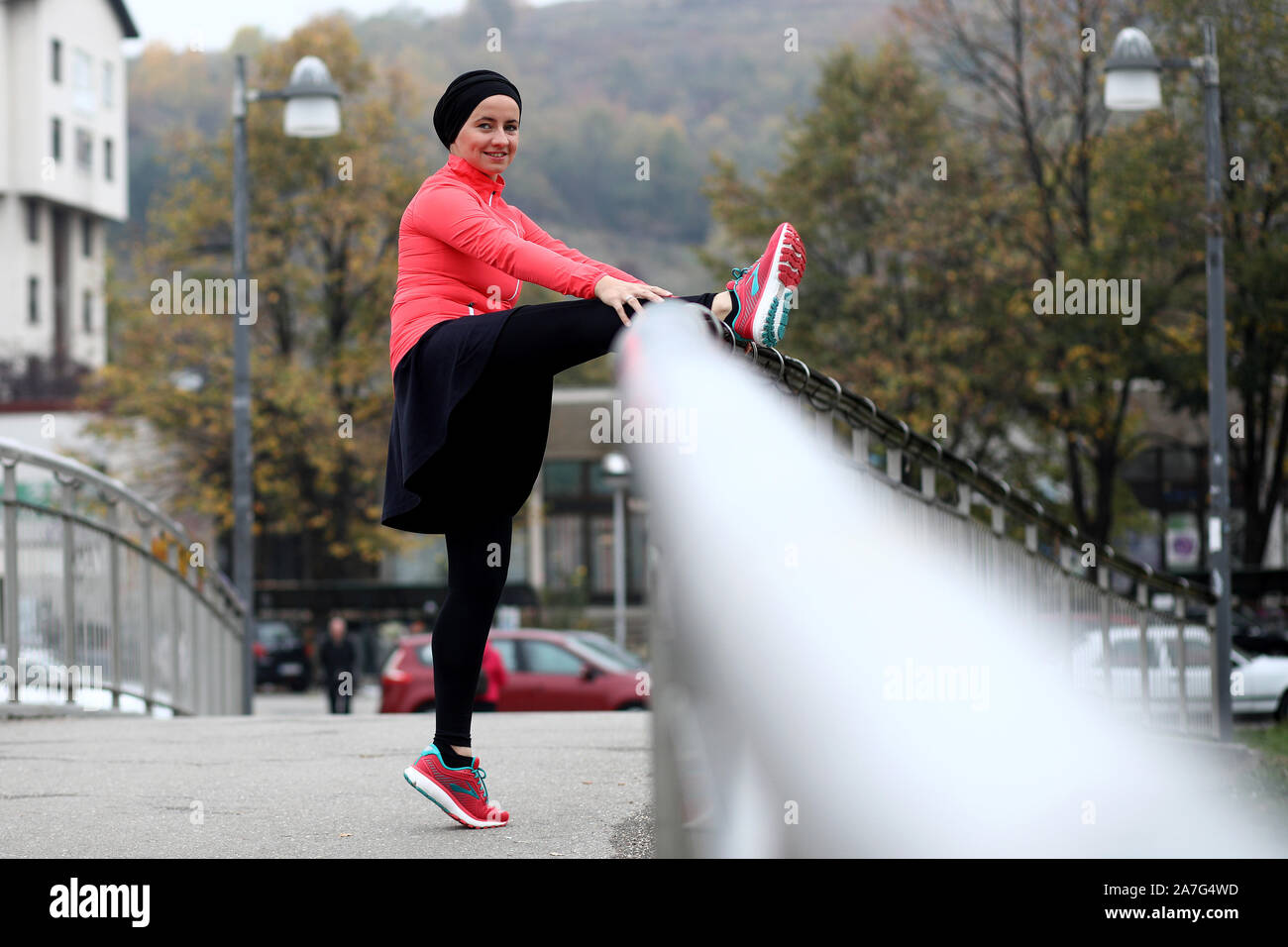 Thirty two year old hi-res stock photography and images - Alamy