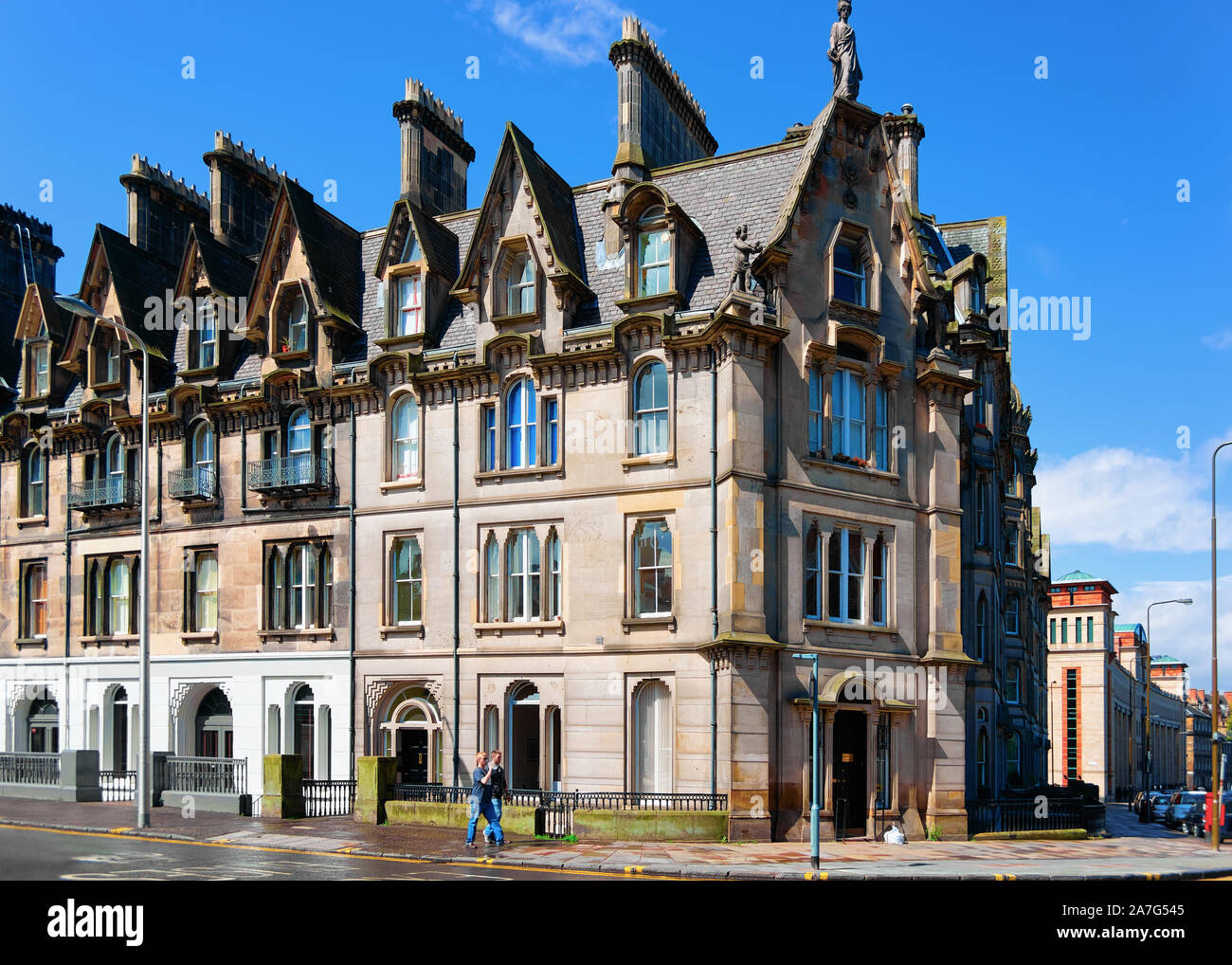 Edinburgh housing people hi-res stock photography and images - Alamy
