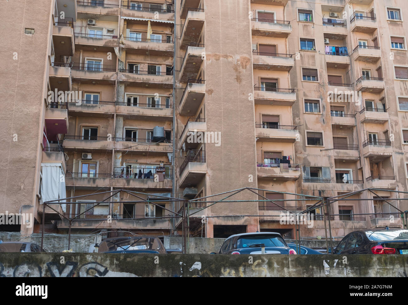 Tower block in the Manara District of Beirut, Lebanon Stock Photo - Alamy