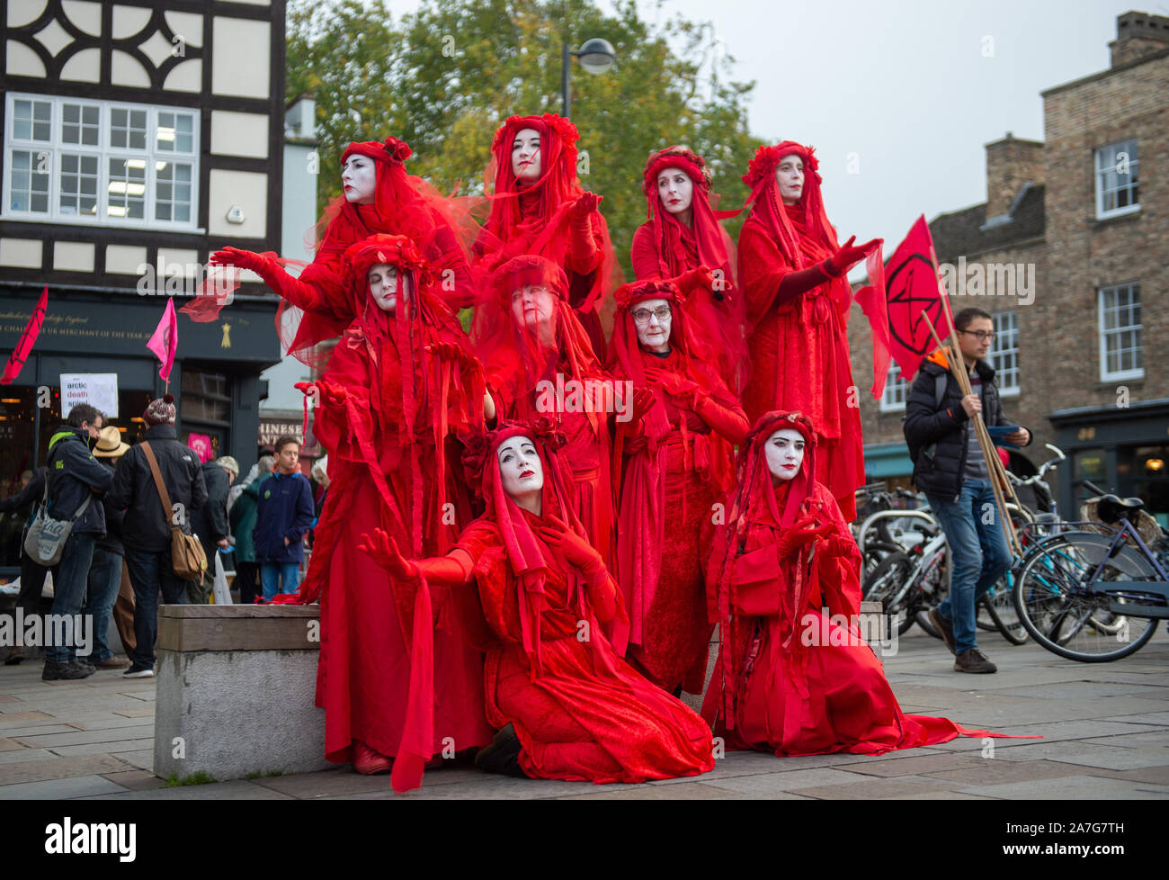 Red rebels protest hi-res stock photography and images - Alamy
