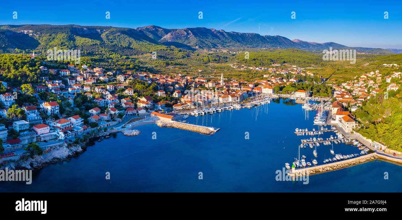 Jelsa, island Hvar, Croatia Stock Photo - Alamy