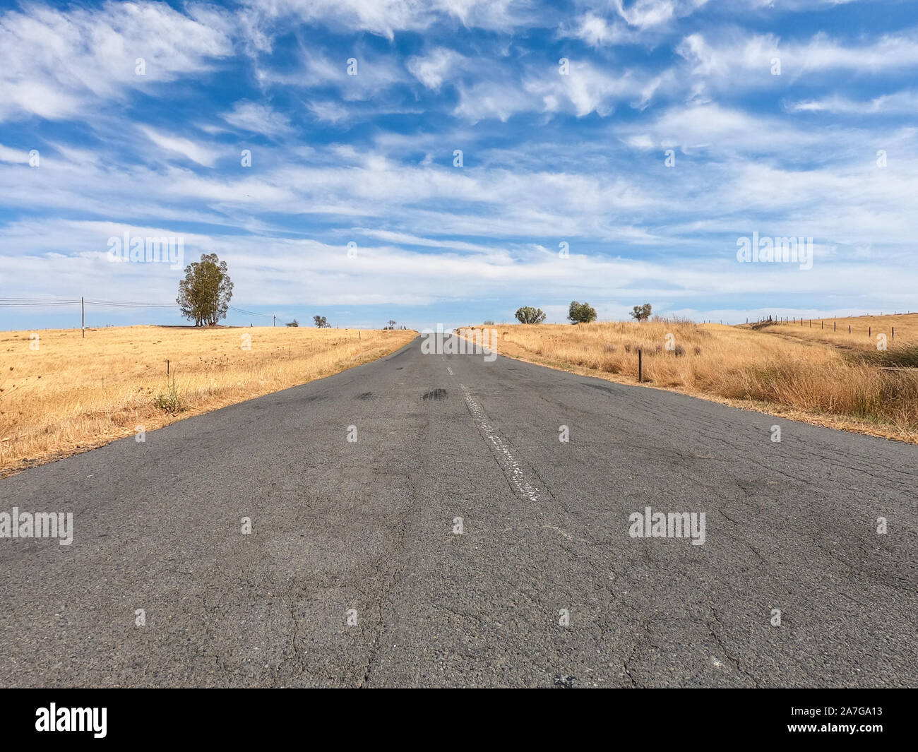 Roadside path pathway hi-res stock photography and images - Alamy