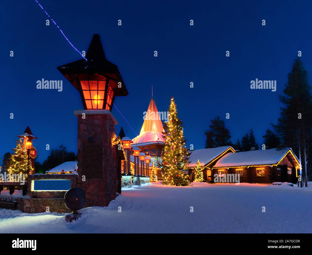 Office in arctic finland hi-res stock photography and images - Alamy