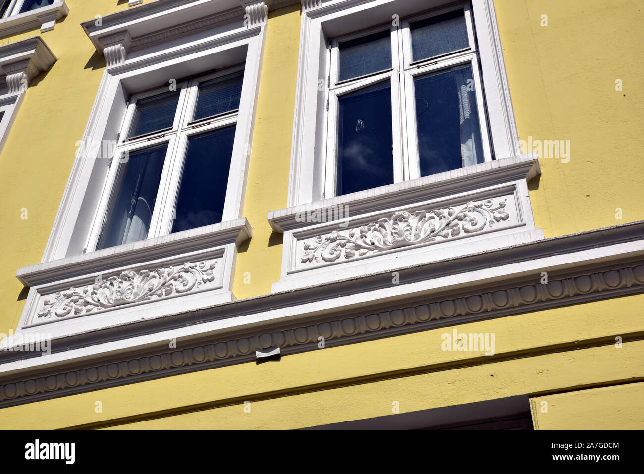 Detail building in marken hi-res stock photography and images - Alamy
