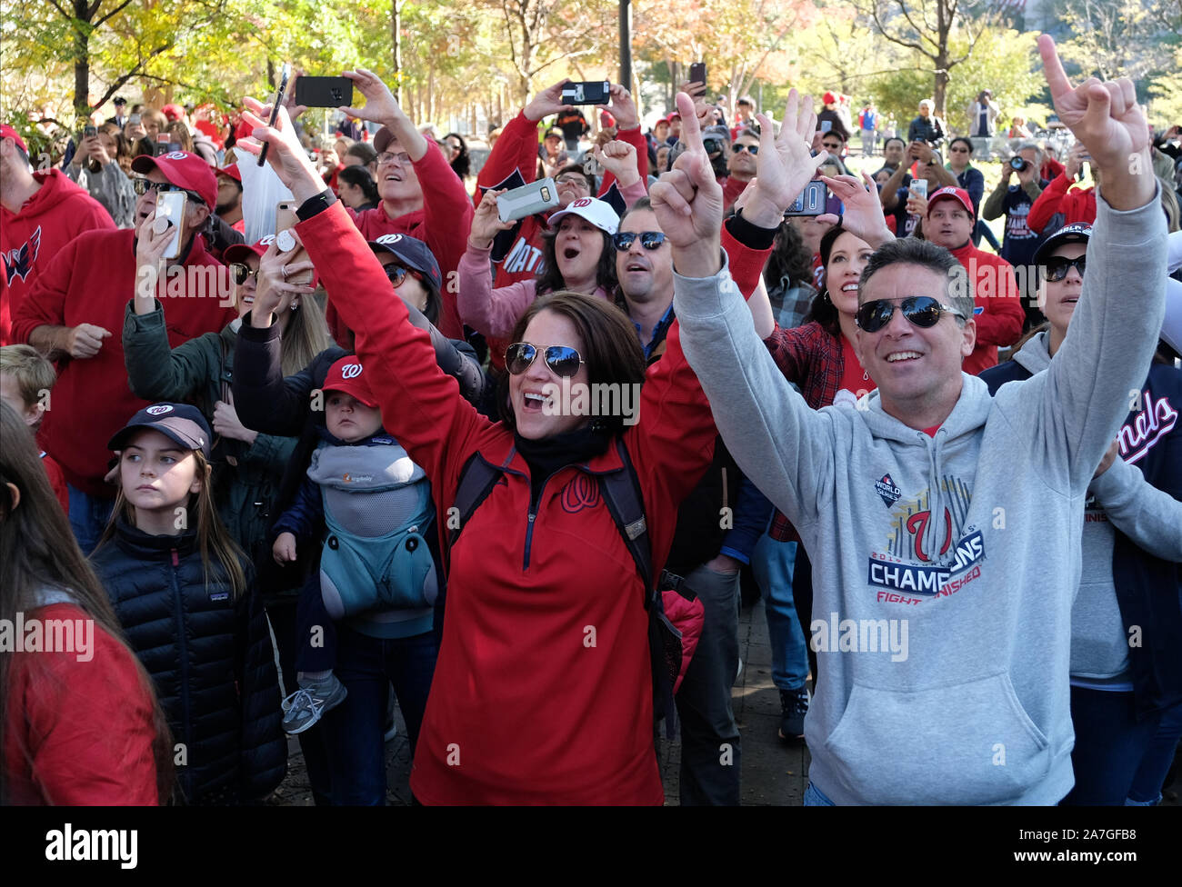 Washington cheer team hi-res stock photography and images - Alamy