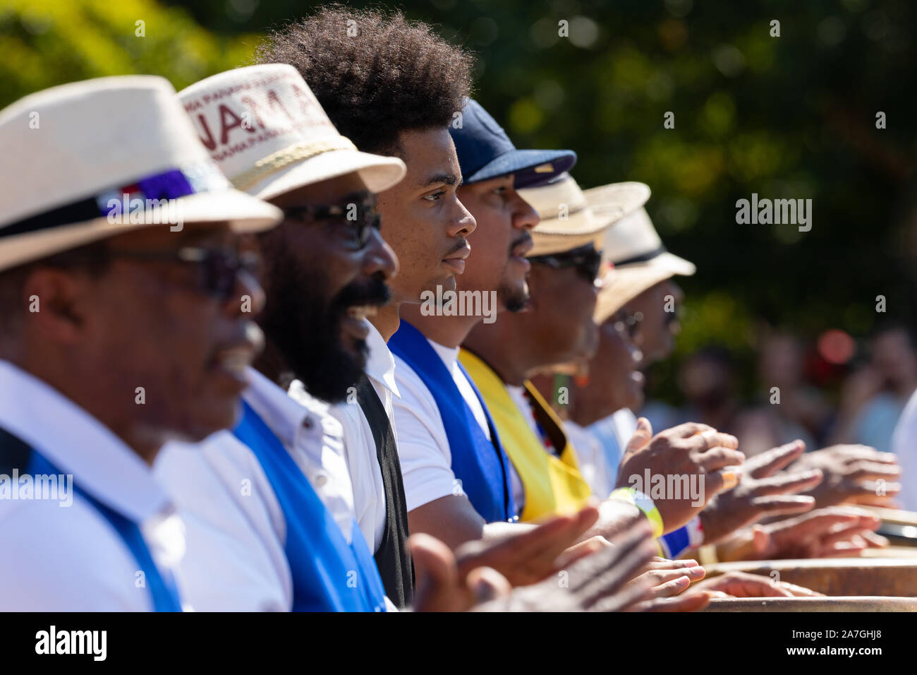 Tamborito panama hi-res stock photography and images - Alamy