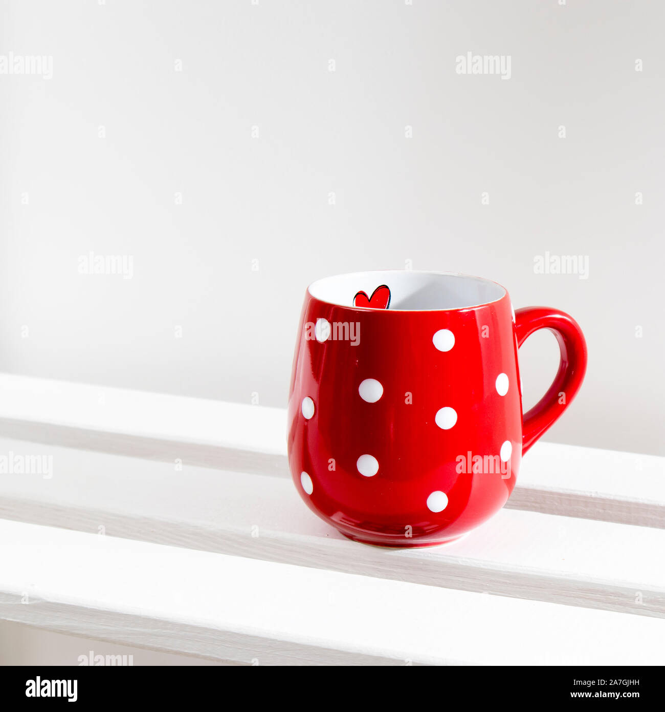 Shelving stands hi-res stock photography and images - Alamy