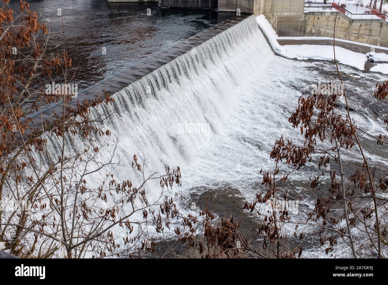 Spokane river winter hi-res stock photography and images - Alamy