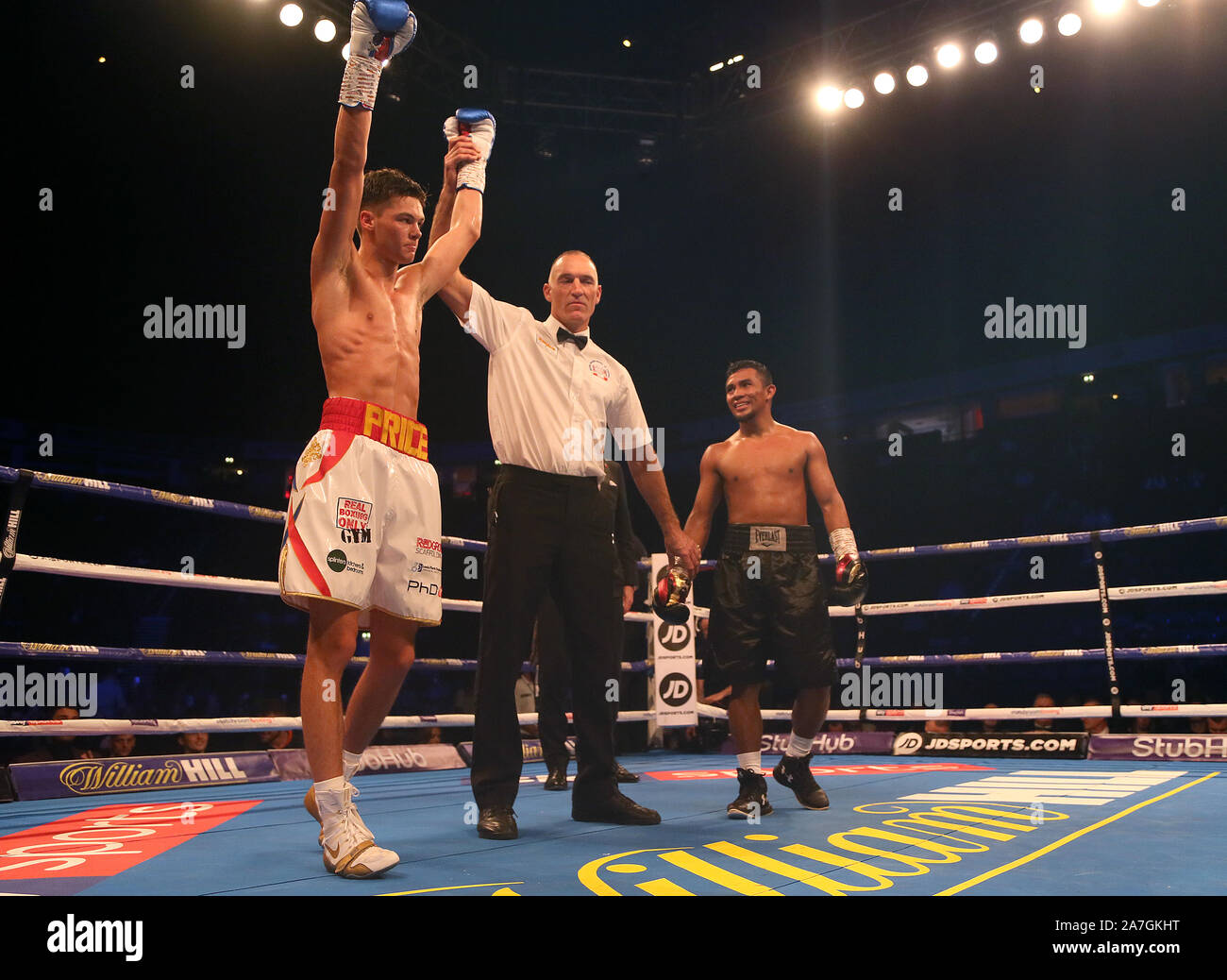 Bantamweight contest manchester arena hi-res stock photography and ...