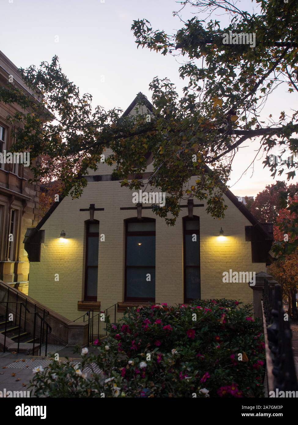 School chapel hi-res stock photography and images - Alamy