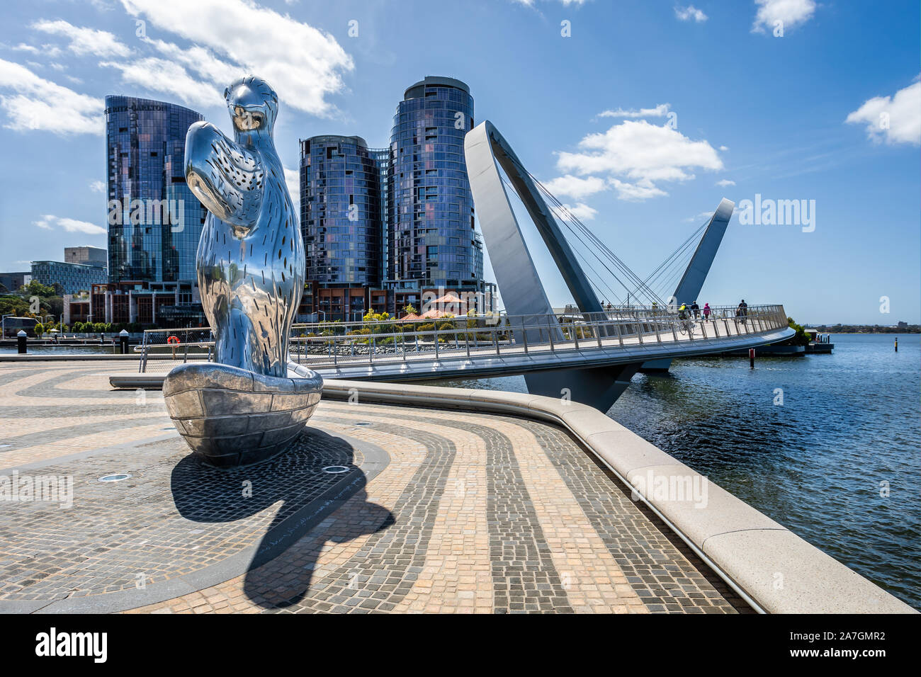 First Contact sculpture artwork at Elizabeth Quay, Perth, Australia on ...
