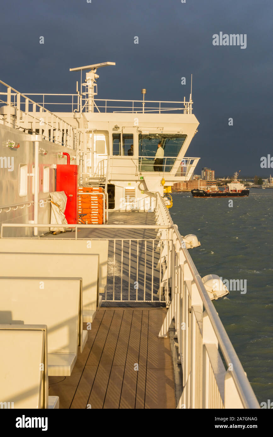 Deck officers on a ship’s bridge hi-res stock photography and images ...