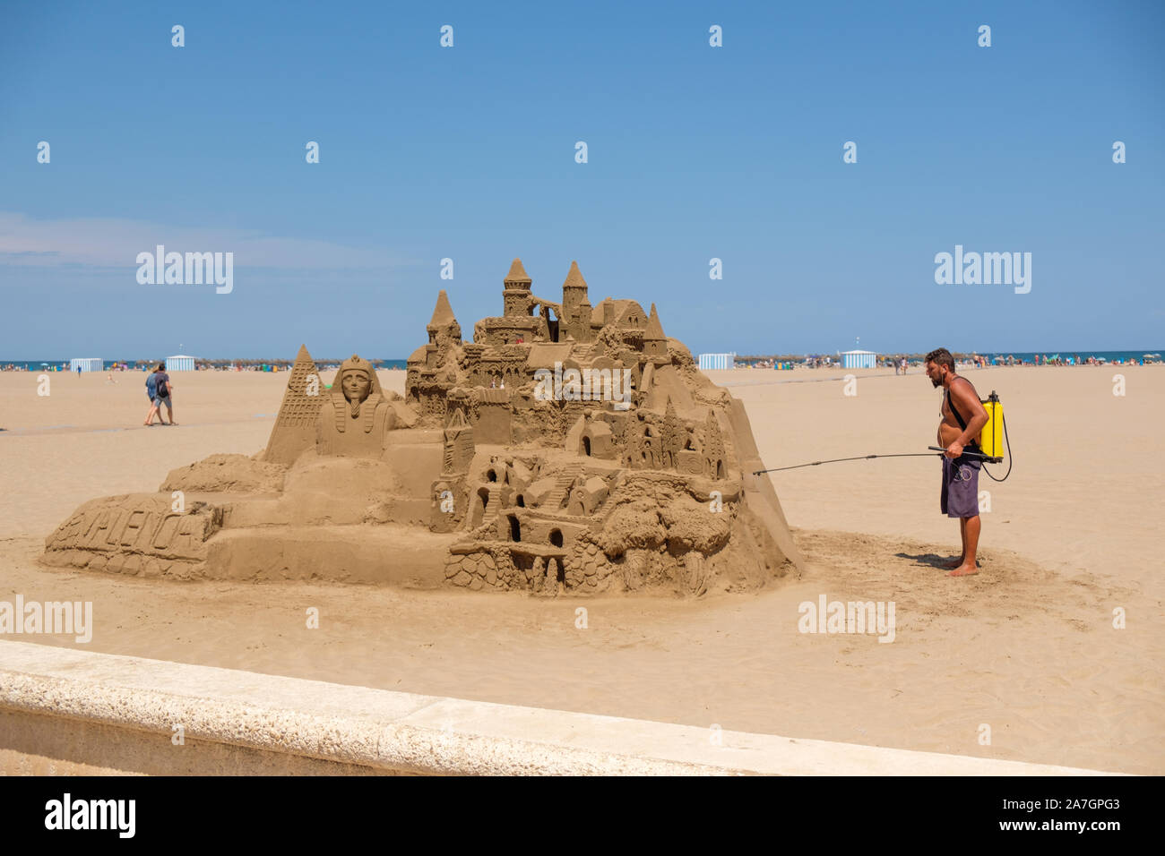 Spain sand castle hi-res stock photography and images - Alamy