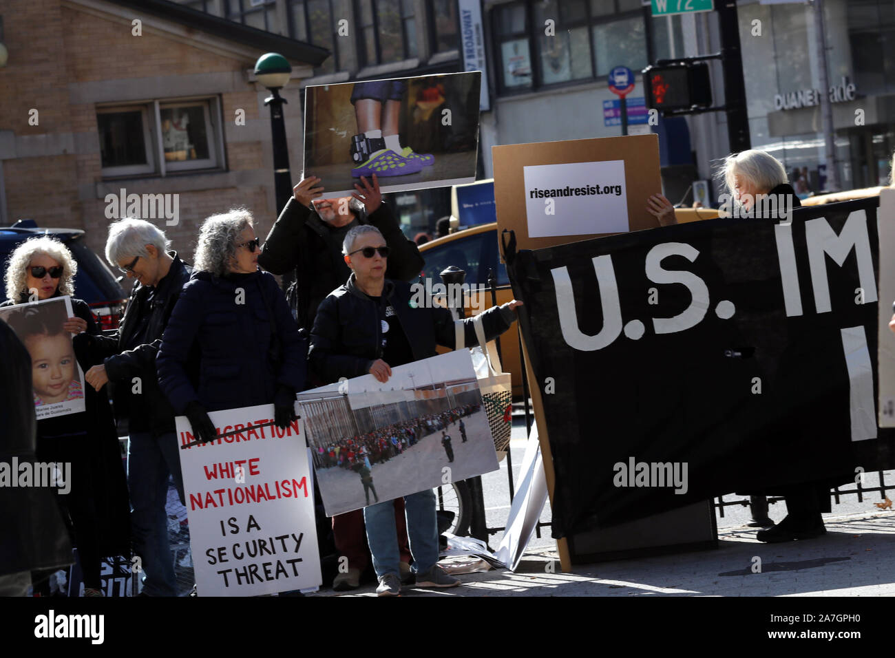 No Raids - Close The Camps - Abolish ICE, New York, USA Stock Photo - Alamy