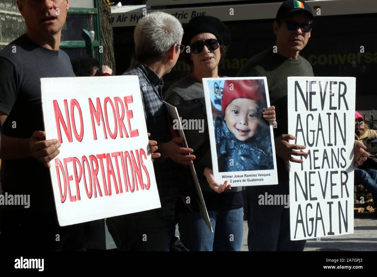 No Raids - Close The Camps - Abolish ICE, New York, USA Stock Photo - Alamy