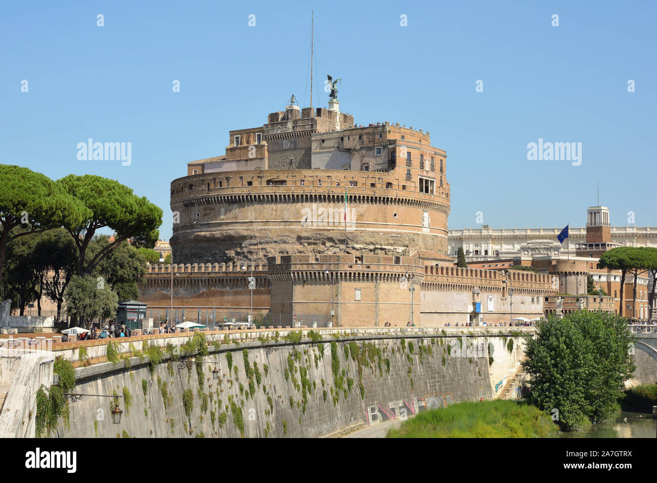 Angel castle with the National Museum in the Italian capital Rome ...