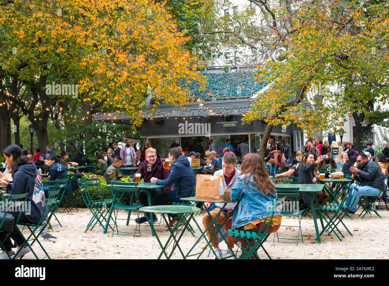 Shake shack restaurant usa hi-res stock photography and images - Alamy