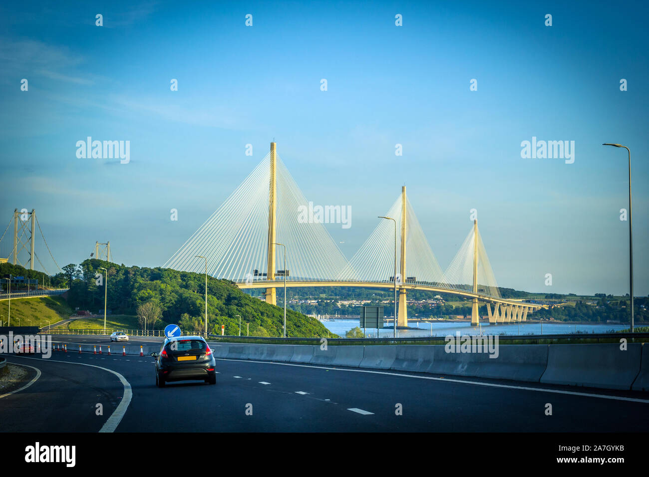 New queensferry crossing hi-res stock photography and images - Alamy
