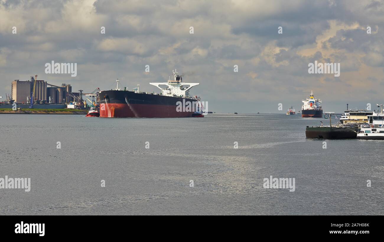 Empty ship fuel tank hi-res stock photography and images - Alamy