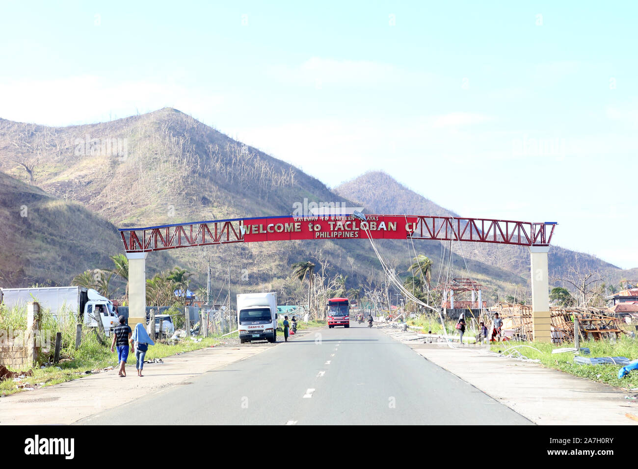 Typhoon yolanda tacloban hi-res stock photography and images - Alamy