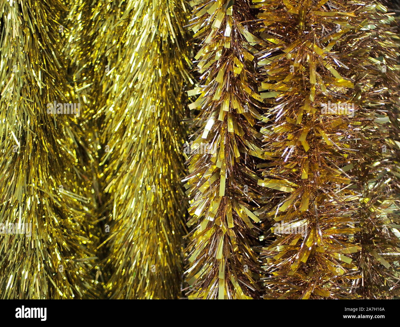 Tinsel gold decoration hi-res stock photography and images - Alamy