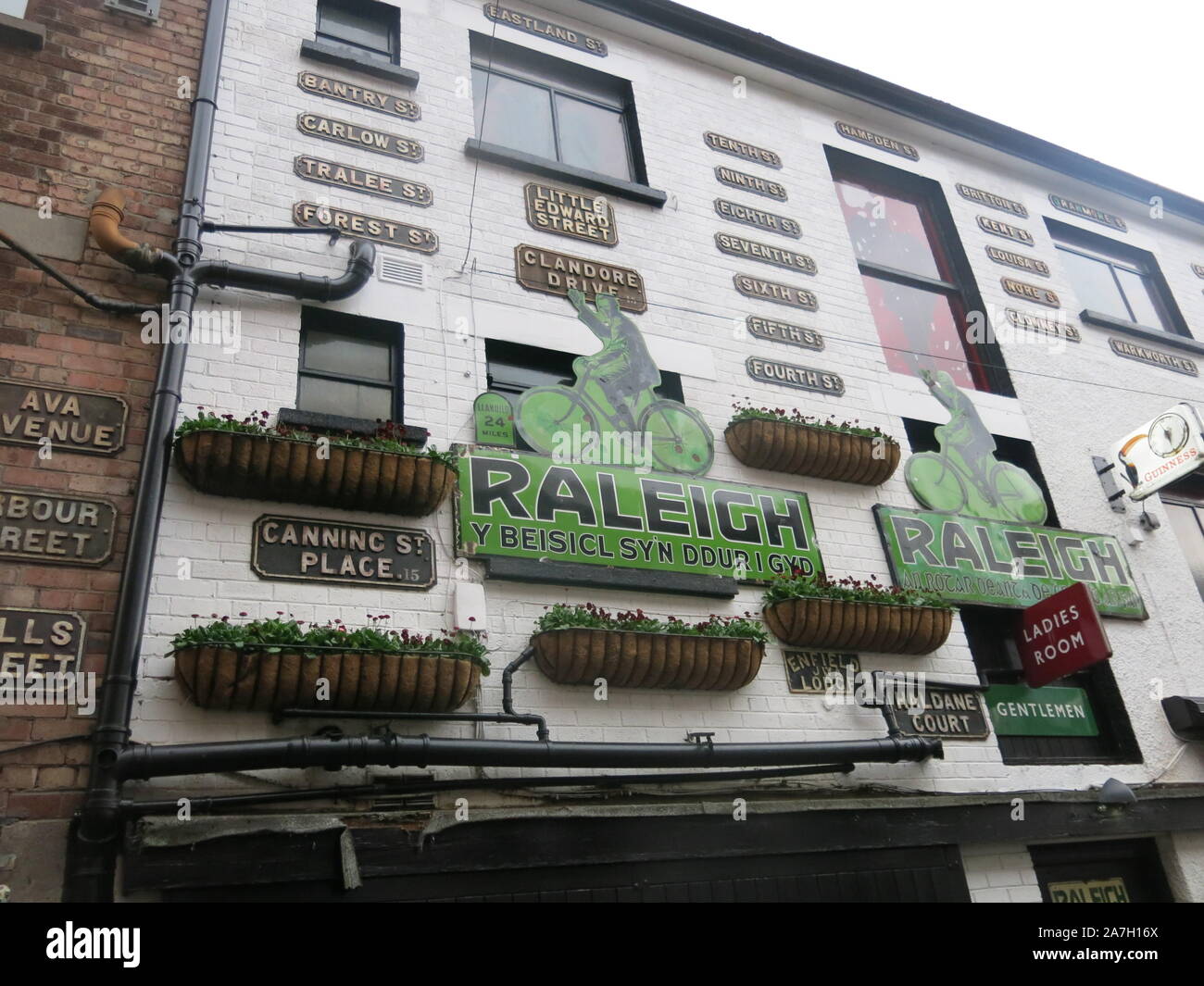 The Duke of York Bar in Belfast's Cathedral Quarter is in a cobbled ...