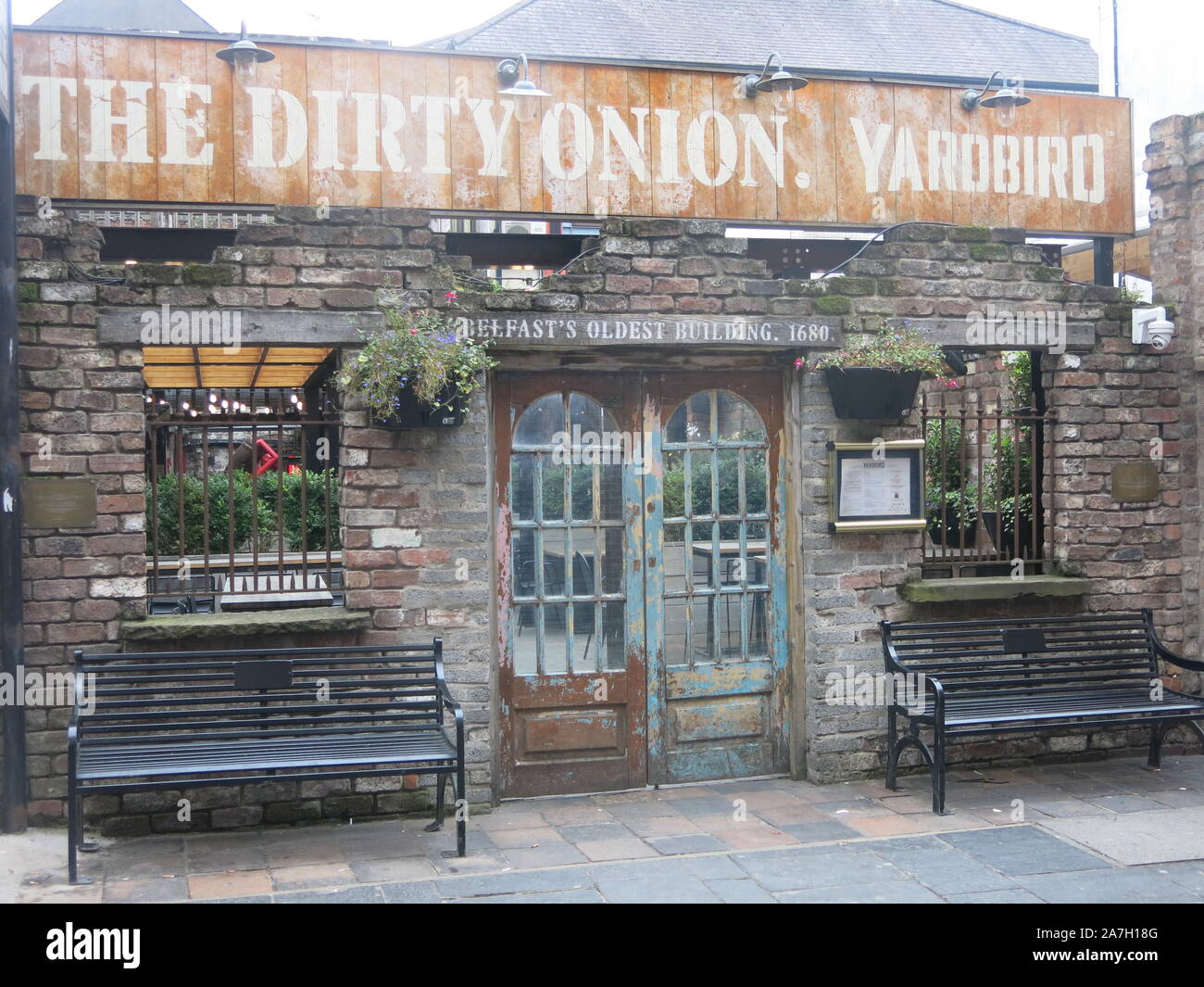 Dirty Pub High Resolution Stock Photography and Images - Alamy