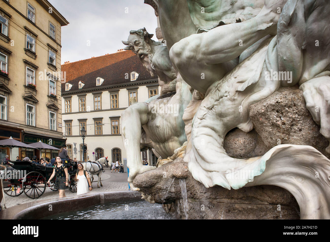 Michaelertrakt hi-res stock photography and images - Alamy