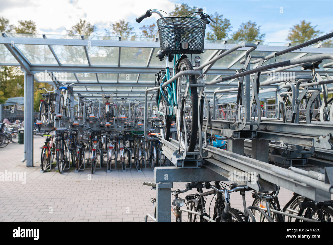 Sheltered bike rack hi-res stock photography and images - Alamy