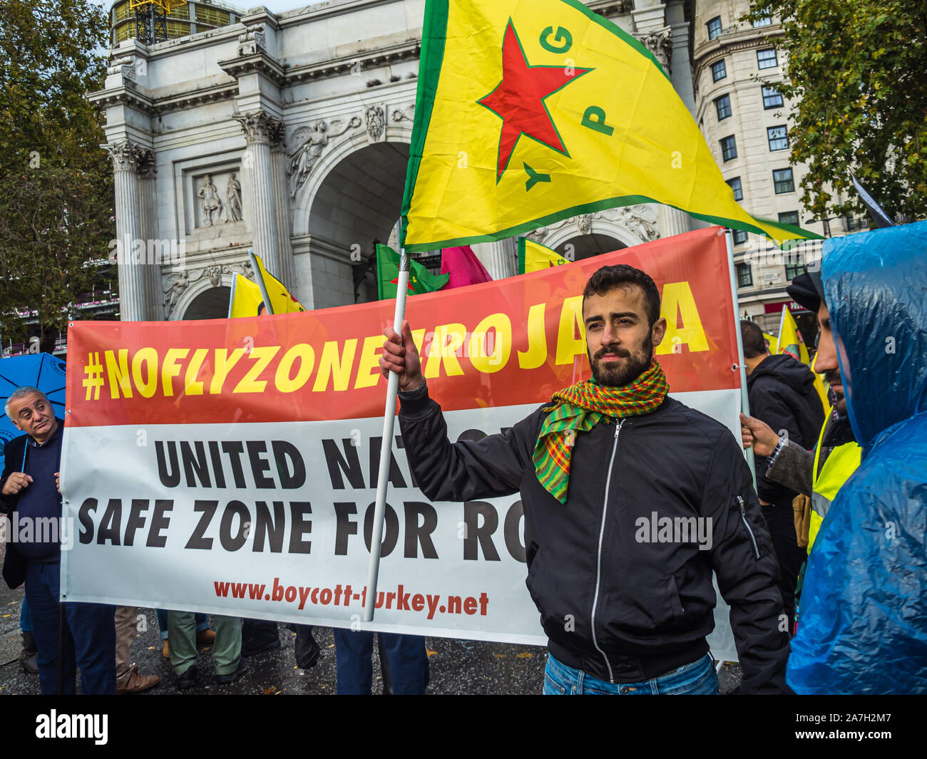 Assyrian flag hi-res stock photography and images - Alamy