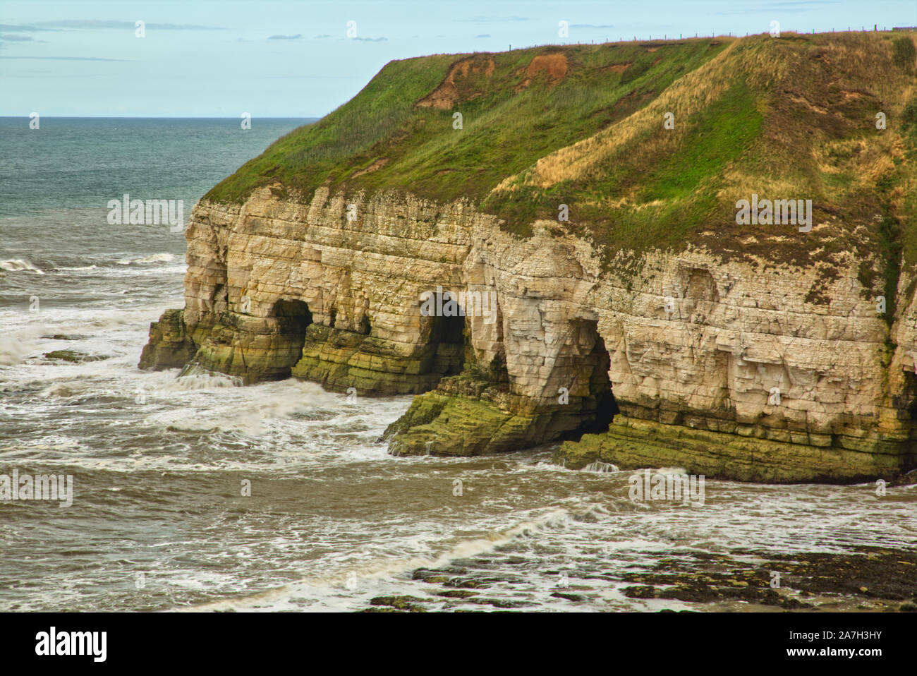 Flamborough caves hi-res stock photography and images - Alamy